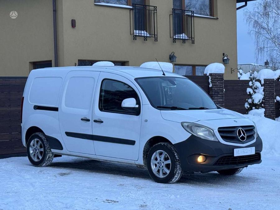 White Mercedes-Benz Citan 2015 in Vilnius, with an engine capacity of 1.46 L and mileage of 334 thousand km for 5750 €, photo 4 on AUTOMOTO.COM.LV