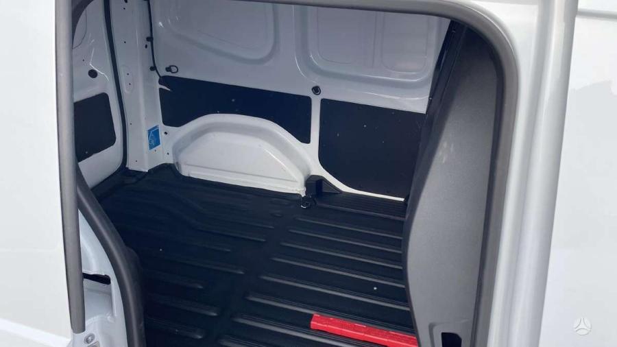 Balts Mercedes-Benz Citan 2022 Marijampole, ar dzinēja tilpumu 1.46 L un nobraukumu 39 tūkst. km par 14700 €, foto 6 vietnē AUTOMOTO.COM.LV