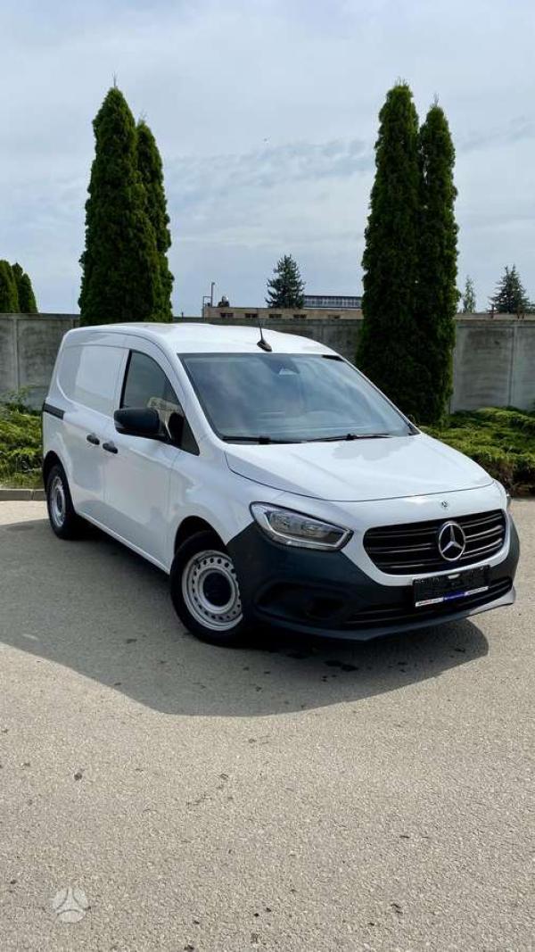 White Mercedes-Benz Citan 2022 in Marijampole, with an engine capacity of 1.46 L and mileage of 39 thousand km for 13599 €, photo 1 on AUTOMOTO.COM.LV
