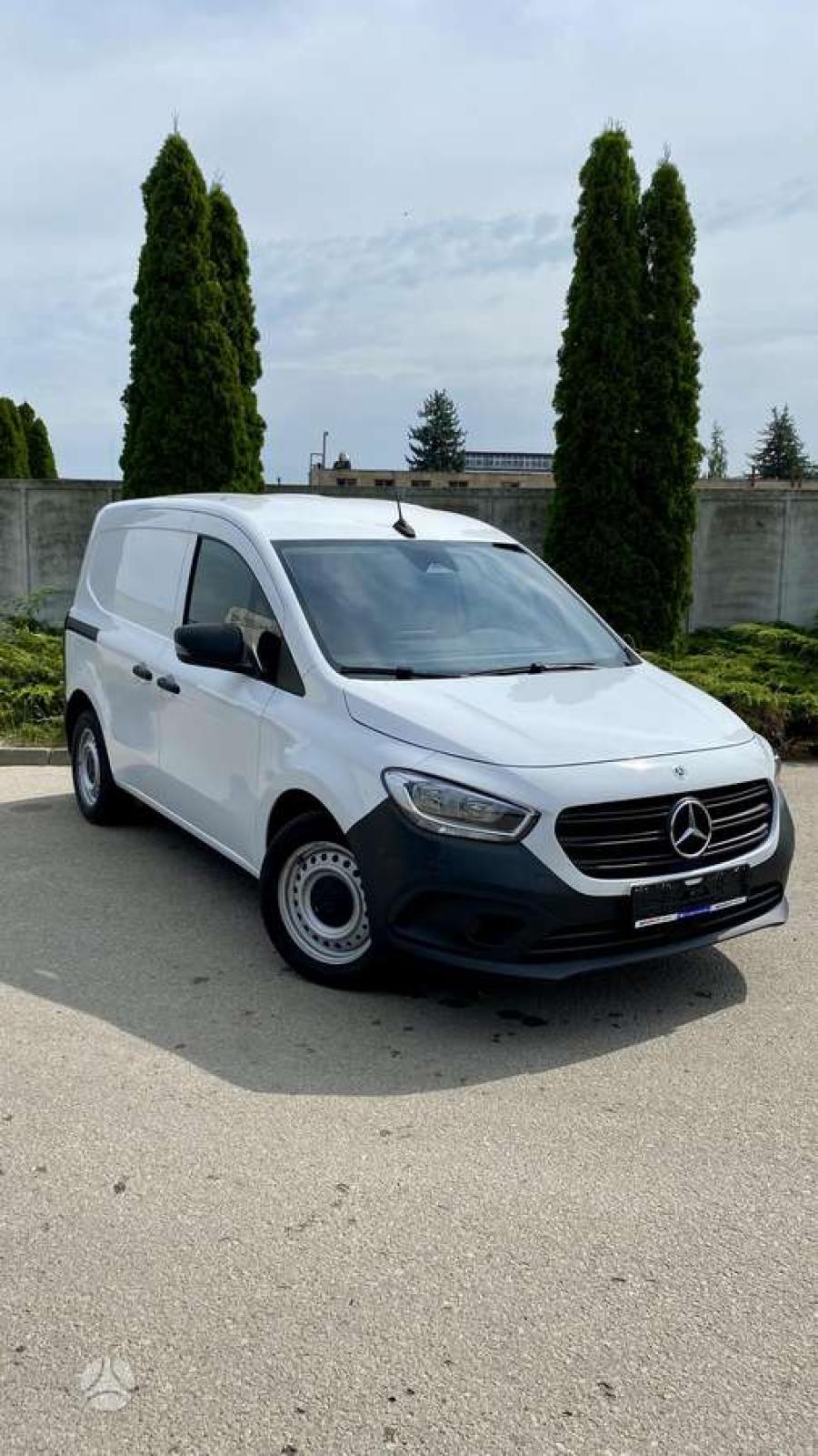 White Mercedes-Benz Citan 2022 in Marijampole, with an engine capacity of 1.46 L and mileage of 39 thousand km for 13599 €, photo 1 on AUTOMOTO.COM.LV