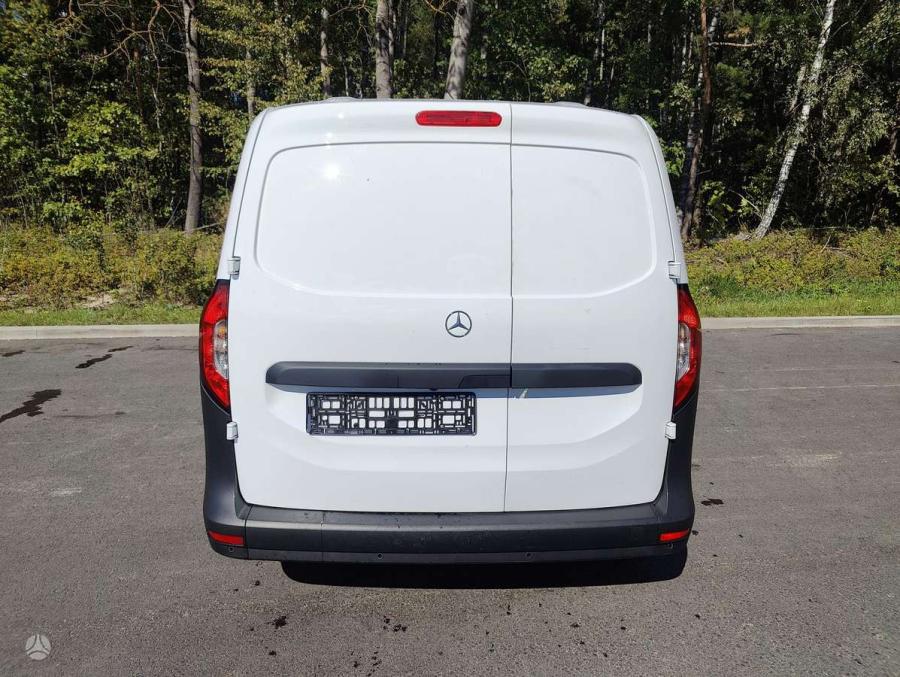 White Mercedes-Benz Citan 2022 in Kaunas, with an engine capacity of 1.50 L and mileage of 85 thousand km for 13900 €, photo 6 on AUTOMOTO.COM.LV