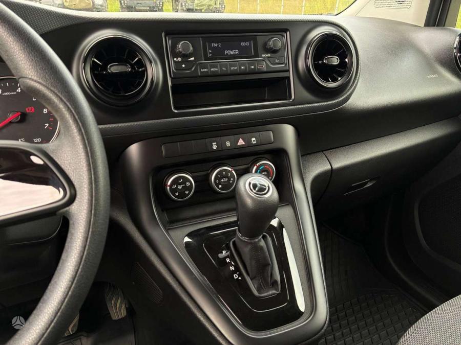 White Mercedes-Benz Citan 2023 in Kaunas, with an engine capacity of 1.33 L and mileage of 95 thousand km for 16999 €, photo 13 on AUTOMOTO.COM.LV