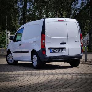 Balts Mercedes-Benz Citan 2016 Rīga, ar dzinēja tilpumu 1.50 L un nobraukumu 249 tūkst. km par 4450 €, foto 24 vietnē AUTOMOTO.COM.LV