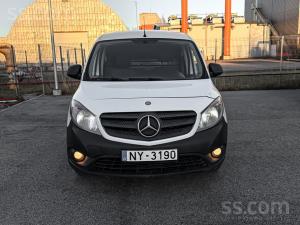 White Mercedes-Benz Citan 2015 in Jelgava, with an engine capacity of 1.50 L and mileage of 193 thousand km for 3995 €, photo 4 on AUTOMOTO.COM.LV