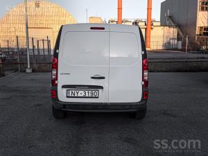 White Mercedes-Benz Citan 2015 in Jelgava, with an engine capacity of 1.50 L and mileage of 193 thousand km for 3995 €, photo 5 on AUTOMOTO.COM.LV
