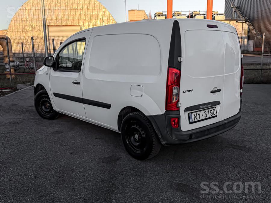 White Mercedes-Benz Citan 2015 in Jelgava, with an engine capacity of 1.50 L and mileage of 193 thousand km for 3995 €, photo 6 on AUTOMOTO.COM.LV