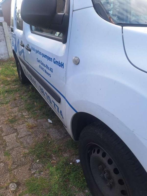 White Mercedes-Benz Citan 2015 in Jurbarkas, with an engine capacity of 1.46 L and mileage of 220 thousand km for 3399 €, photo 8 on AUTOMOTO.COM.LV