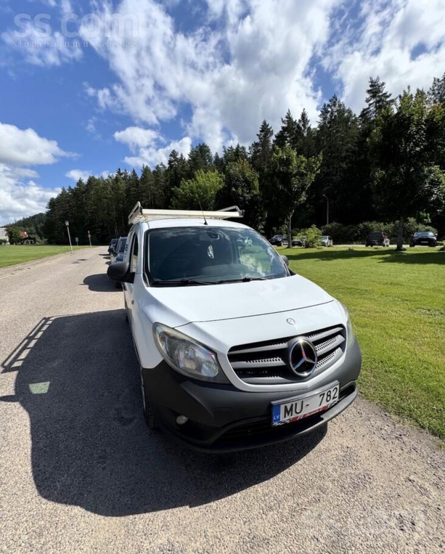 White Mercedes-Benz Citan 2013 in Riga, with an engine capacity of 1.50 L and mileage of 217 thousand km for 4750 €, photo 1 on AUTOMOTO.COM.LV