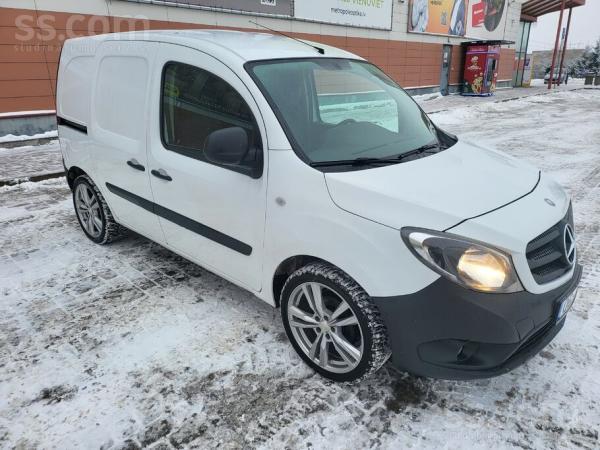 White Mercedes-Benz Citan 2018 in Riga, with an engine capacity of 1.50 L and mileage of 230 thousand km for 6700 €, photo 2 on AUTOMOTO.COM.LV