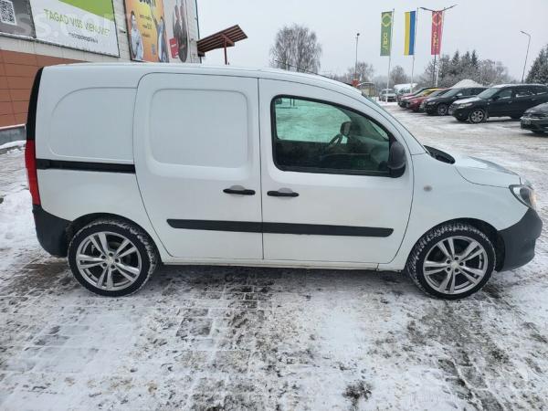 White Mercedes-Benz Citan 2018 in Riga, with an engine capacity of 1.50 L and mileage of 230 thousand km for 6700 €, photo 4 on AUTOMOTO.COM.LV