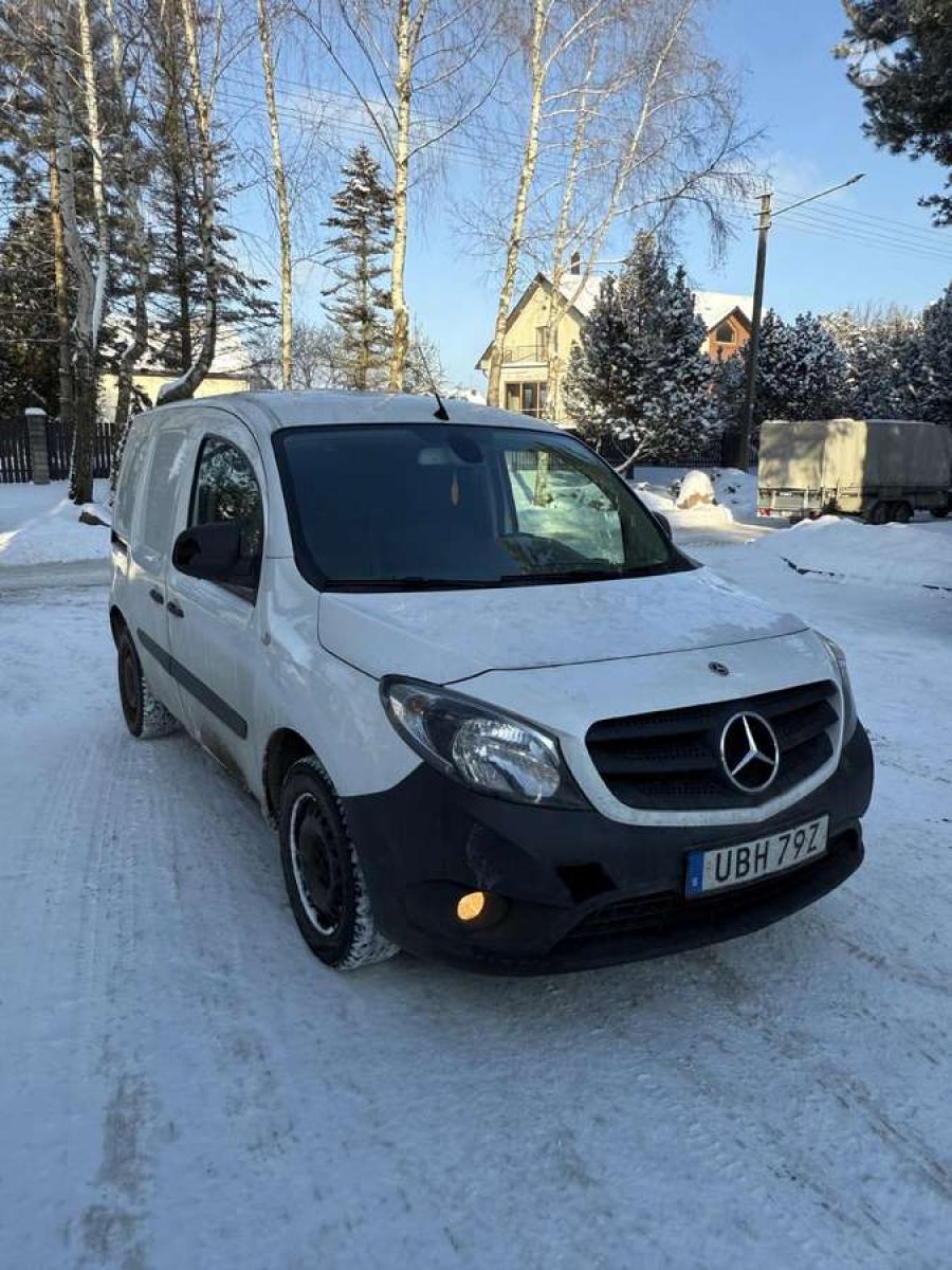 White Mercedes-Benz Citan 2021 in Kaunas, with an engine capacity of 1.50 L and mileage of 171 thousand km for 5500 €, photo 2 on AUTOMOTO.COM.LV