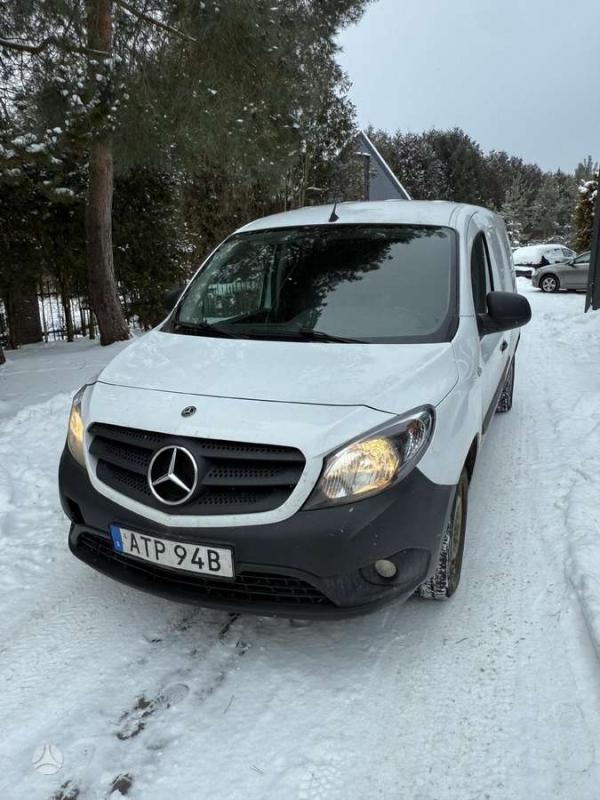 White Mercedes-Benz Citan 2021 in Kaunas, with an engine capacity of 1.50 L and mileage of 147 thousand km for 6000 €, photo 1 on AUTOMOTO.COM.LV