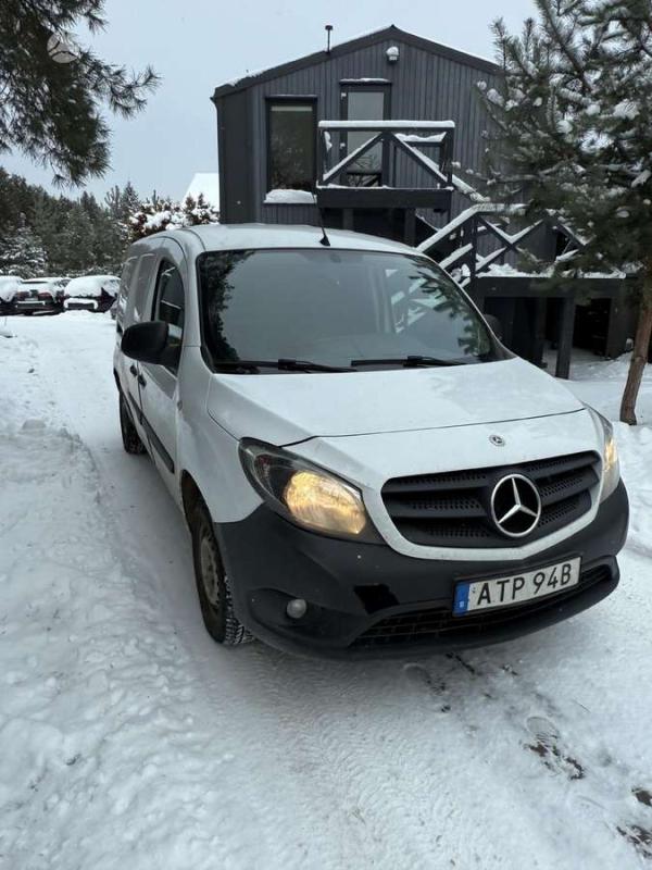 White Mercedes-Benz Citan 2021 in Kaunas, with an engine capacity of 1.50 L and mileage of 147 thousand km for 6000 €, photo 2 on AUTOMOTO.COM.LV