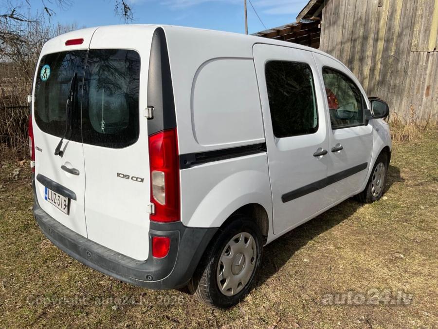White Mercedes-Benz Citan 2013 in Kilingi-Nomme, with an engine capacity of 1.46 L and mileage of 274 thousand km for 4200 €, photo 4 on AUTOMOTO.COM.LV