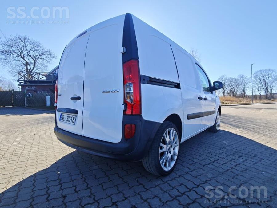 White Mercedes-Benz Citan 2014 in Liepaja, with an engine capacity of 1.50 L and mileage of 217 thousand km for 4590 €, photo 6 on AUTOMOTO.COM.LV