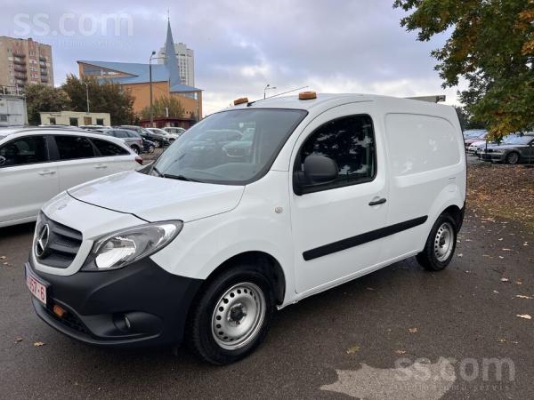 White Mercedes-Benz Citan 2017 in Limbazi, with an engine capacity of 1.50 L and mileage of 242 thousand km for 5950 €, photo 1 on AUTOMOTO.COM.LV