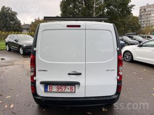 White Mercedes-Benz Citan 2017 in Limbazi, with an engine capacity of 1.50 L and mileage of 242 thousand km for 5950 €, photo 6 on AUTOMOTO.COM.LV