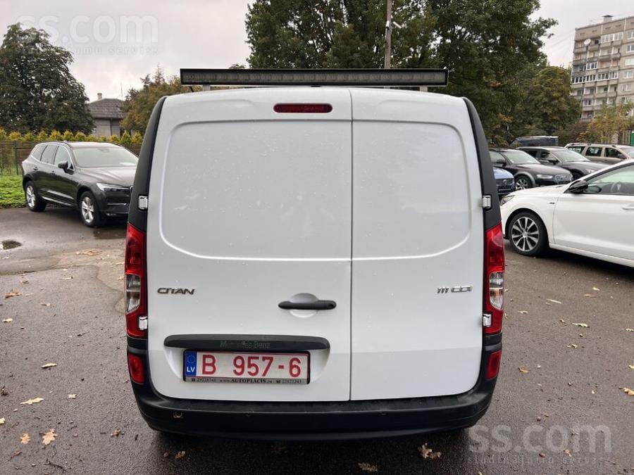 White Mercedes-Benz Citan 2017 in Limbazi, with an engine capacity of 1.50 L and mileage of 242 thousand km for 5950 €, photo 6 on AUTOMOTO.COM.LV