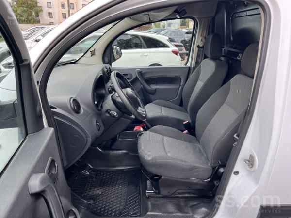 White Mercedes-Benz Citan 2017 in Limbazi, with an engine capacity of 1.50 L and mileage of 242 thousand km for 5950 €, photo 9 on AUTOMOTO.COM.LV