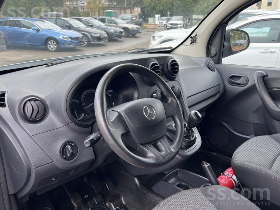 White Mercedes-Benz Citan 2017 in Limbazi, with an engine capacity of 1.50 L and mileage of 242 thousand km for 5950 €, photo 11 on AUTOMOTO.COM.LV