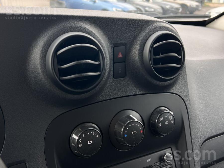 White Mercedes-Benz Citan 2017 in Limbazi, with an engine capacity of 1.50 L and mileage of 242 thousand km for 5950 €, photo 14 on AUTOMOTO.COM.LV