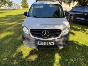 Balts Mercedes-Benz Citan 2019 Tallina, ar dzinēja tilpumu 1.50 L un nobraukumu 138 tūkst. km par 9500 €, foto  vietnē AUTOMOTO.COM.LV