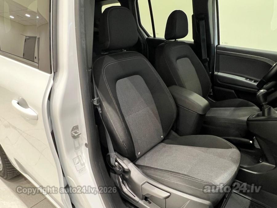 Белый Мерседес Ситан 2023 в Таллин, объемом двигателя 1.50 л и пробегом 77 тыс. км за 18400 €, фото 14 на AUTOMOTO.COM.LV