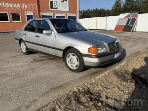 Mercedes-Benz CL 180 1994 Rīga, ar dzinēja tilpumu 1.80 L un nobraukumu 201 tūkst. km par 1000 €, foto  vietnē AUTOMOTO.COM.LV
