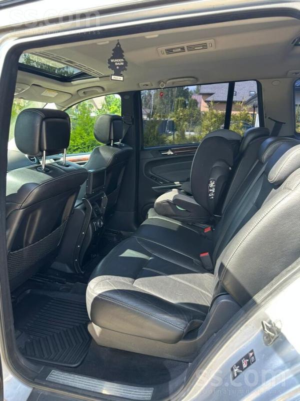 Pelēks Mercedes-Benz cl-420 2007 Jelgava, ar dzinēja tilpumu 4.00 L un nobraukumu 363 tūkst. km par 5900 €, foto 6 vietnē AUTOMOTO.COM.LV