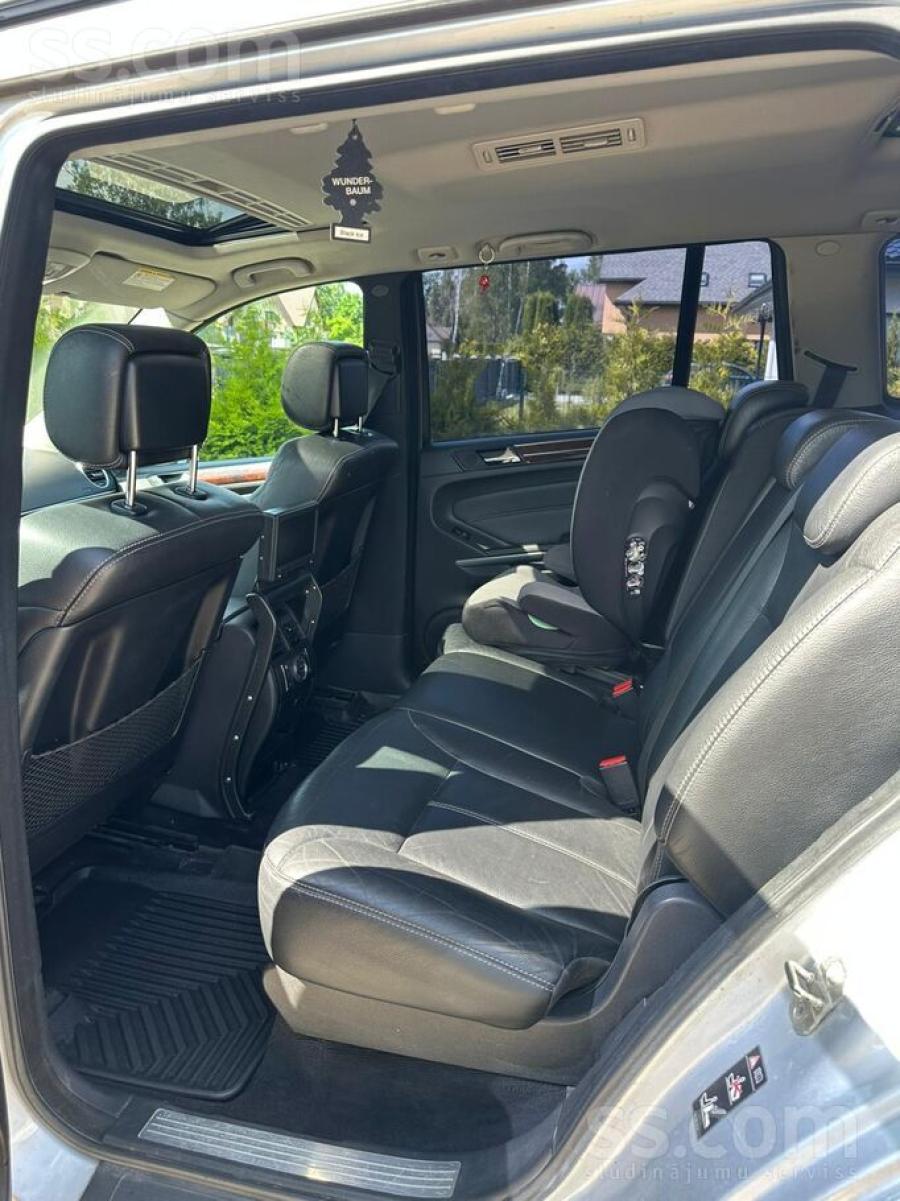 Pelēks Mercedes-Benz cl-420 2007 Jelgava, ar dzinēja tilpumu 4.00 L un nobraukumu 363 tūkst. km par 5900 €, foto 7 vietnē AUTOMOTO.COM.LV