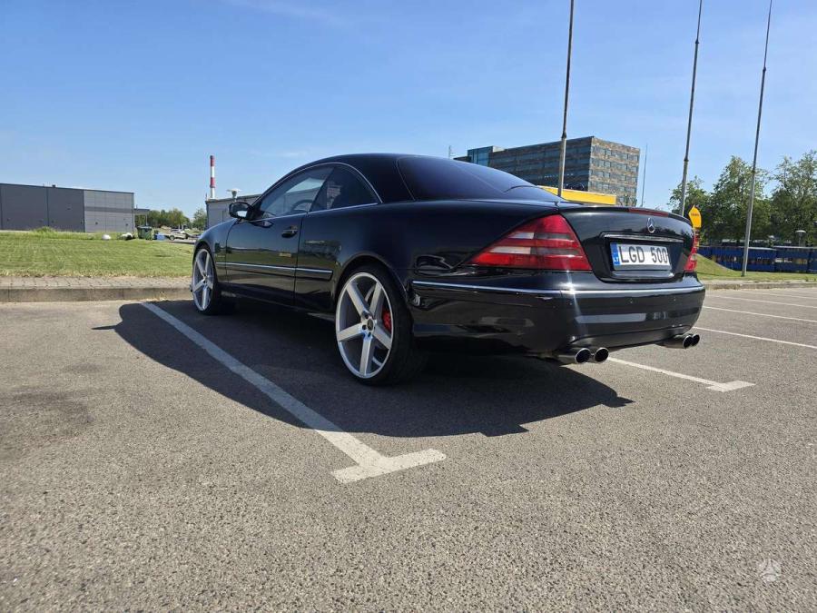 Melns Mercedes-Benz cl-500 2000 Šauļi, ar dzinēja tilpumu 5.00 L un nobraukumu 241 tūkst. km par 4600 €, foto 1 vietnē AUTOMOTO.COM.LV