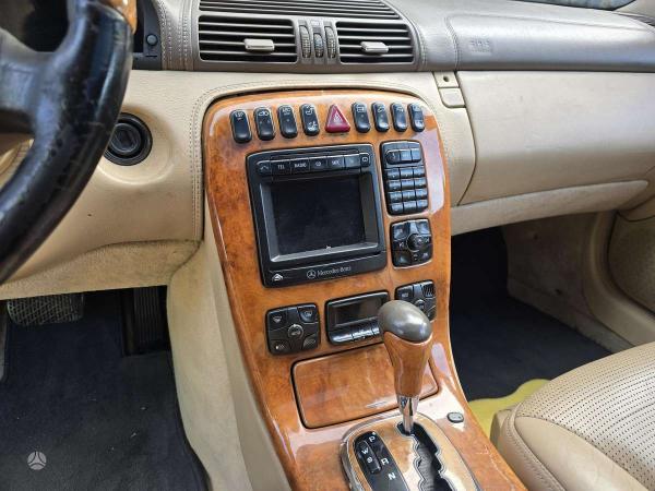 Black Mercedes-Benz cl-500 2000 in Siauliai, with an engine capacity of 5.00 L and mileage of 241 thousand km for 4600 €, photo 6 on AUTOMOTO.COM.LV