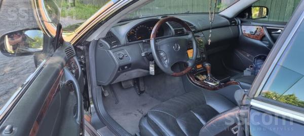 Black Mercedes-Benz cl-500 2001 in Riga, with an engine capacity of 5.00 L and mileage of 352 thousand km for 4500 €, photo 8 on AUTOMOTO.COM.LV