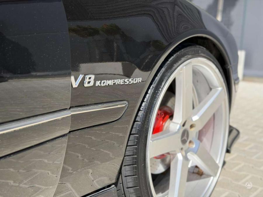 Melns Mercedes-Benz cl-500 2001 Šauļi, ar dzinēja tilpumu 4.97 L un nobraukumu 220 tūkst. km par 6000 €, foto 24 vietnē AUTOMOTO.COM.LV