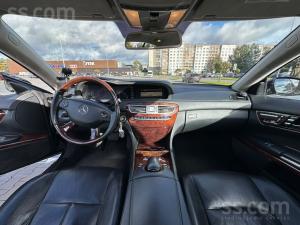 Black Mercedes-Benz cl-500 2006 in Riga, with an engine capacity of 5.50 L and mileage of 245 thousand km for 18990 €, photo 13 on AUTOMOTO.COM.LV