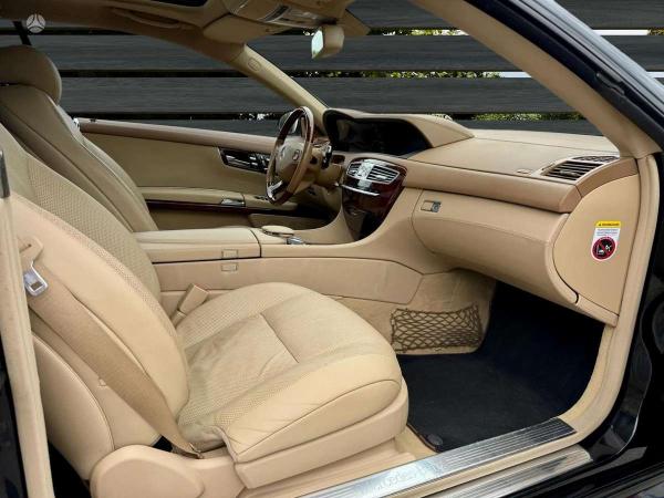 Black Mercedes-Benz cl-500 2007 in Siauliai, with an engine capacity of 5.46 L and mileage of 119 thousand km for 16500 €, photo 9 on AUTOMOTO.COM.LV
