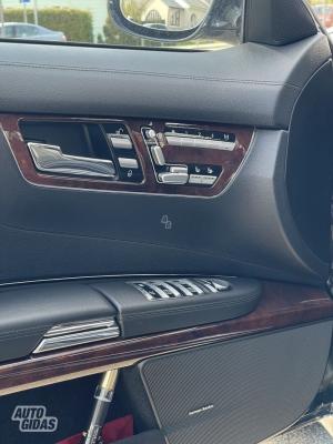 Melns Mercedes-Benz cl-500 2008 Rietavas, ar dzinēja tilpumu 5.50 L un nobraukumu 205 tūkst. km par 17000 €, foto 18 vietnē AUTOMOTO.COM.LV
