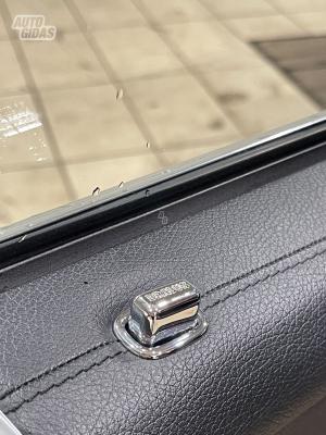 Melns Mercedes-Benz cl-500 2008 Rietavas, ar dzinēja tilpumu 5.50 L un nobraukumu 205 tūkst. km par 17000 €, foto 26 vietnē AUTOMOTO.COM.LV