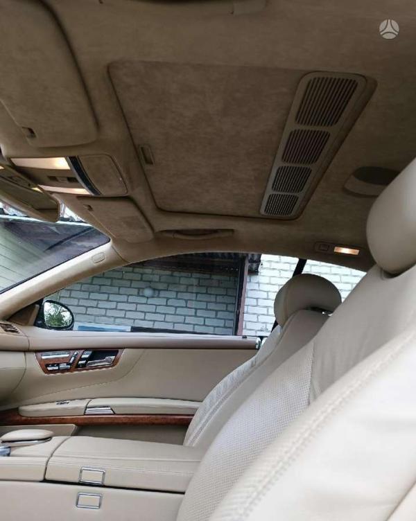 Mercedes-Benz cl-500 2008 in Klaipeda on AUTOMOTO.COM.LV Black Mercedes-Benz cl-500 2008 in Klaipeda, with an engine capacity of 5.50 L and mileage of 168 thousand km for 10640 €, photo 8 on AUTOMOTO.COM.LV