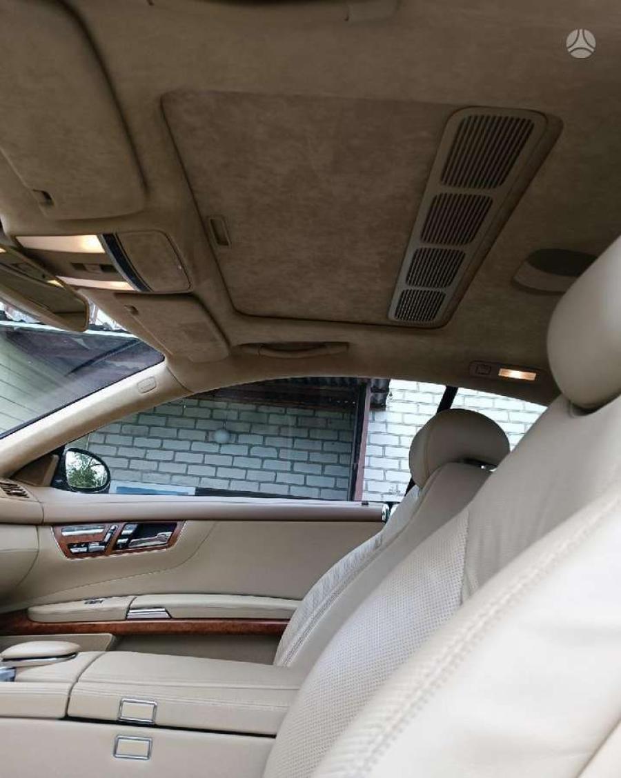 Black Mercedes-Benz cl-500 2008 in Klaipeda, with an engine capacity of 5.50 L and mileage of 168 thousand km for 10640 €, photo 8 on AUTOMOTO.COM.LV