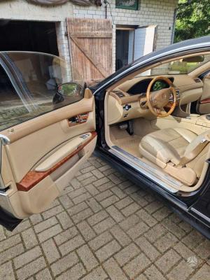Black Mercedes-Benz cl-500 2008 in Klaipeda, with an engine capacity of 5.50 L and mileage of 168 thousand km for 10640 €, photo 13 on AUTOMOTO.COM.LV