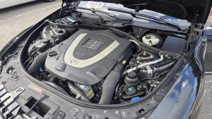 Black Mercedes-Benz cl-500 2008 in Klaipeda, with an engine capacity of 5.50 L and mileage of 168 thousand km for 10640 €, photo 19 on AUTOMOTO.COM.LV