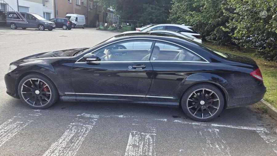Black Mercedes-Benz cl-500 2008 in Klaipeda, with an engine capacity of 5.50 L and mileage of 168 thousand km for 10640 €, photo 28 on AUTOMOTO.COM.LV