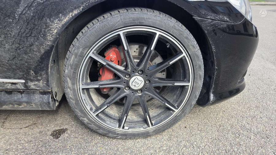 Black Mercedes-Benz cl-500 2008 in Klaipeda, with an engine capacity of 5.50 L and mileage of 168 thousand km for 10640 €, photo 33 on AUTOMOTO.COM.LV