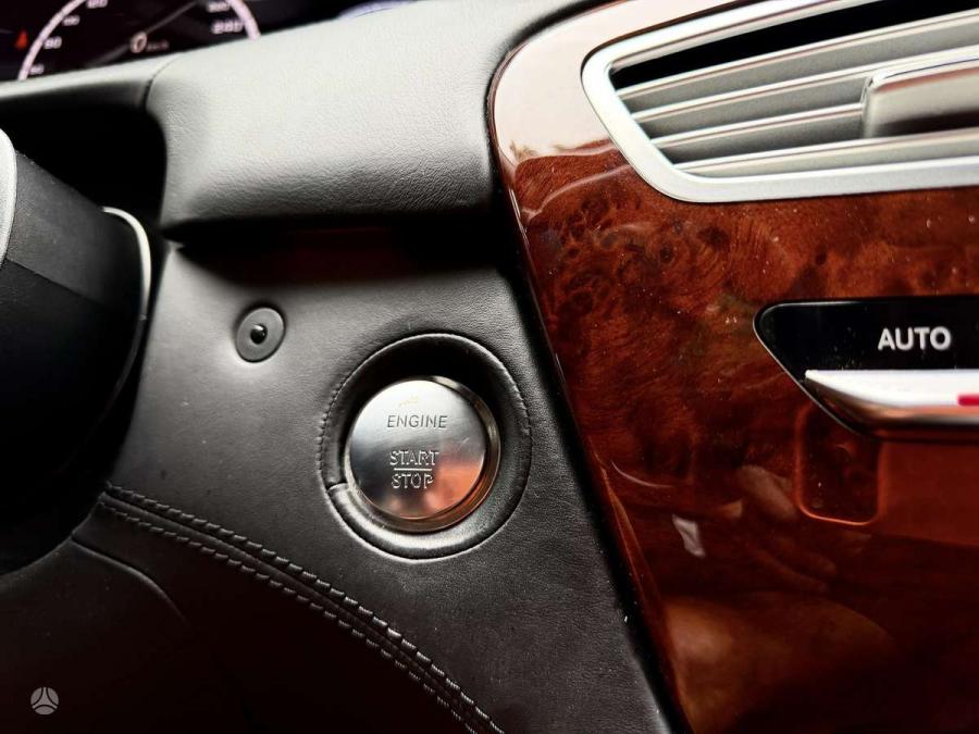 Melns Mercedes-Benz cl-500 2013 Kauņa, ar dzinēja tilpumu 4.66 L un nobraukumu 142 tūkst. km par 23000 €, foto 22 vietnē AUTOMOTO.COM.LV