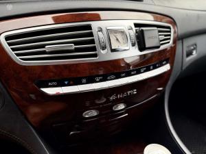 Melns Mercedes-Benz cl-500 2013 Kauņa, ar dzinēja tilpumu 4.66 L un nobraukumu 142 tūkst. km par 23000 €, foto 23 vietnē AUTOMOTO.COM.LV