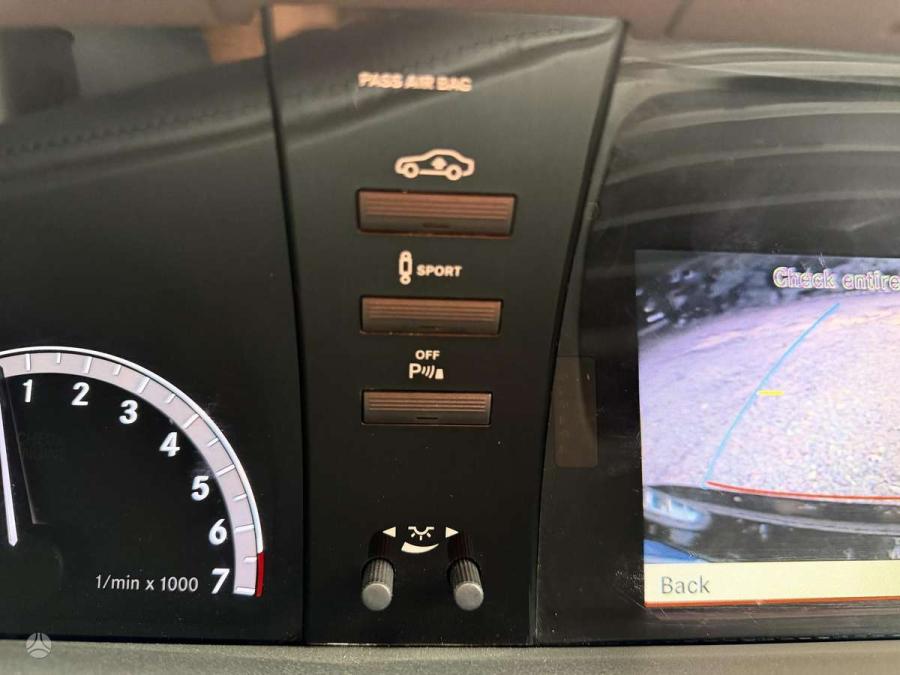 Melns Mercedes-Benz cl-500 2013 Kauņa, ar dzinēja tilpumu 4.66 L un nobraukumu 142 tūkst. km par 23000 €, foto 28 vietnē AUTOMOTO.COM.LV