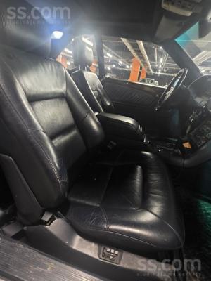 Pelēks Mercedes-Benz cl-500 1994 Rīga, ar dzinēja tilpumu 5.00 L un nobraukumu 292 tūkst. km par 11750 €, foto 13 vietnē AUTOMOTO.COM.LV
