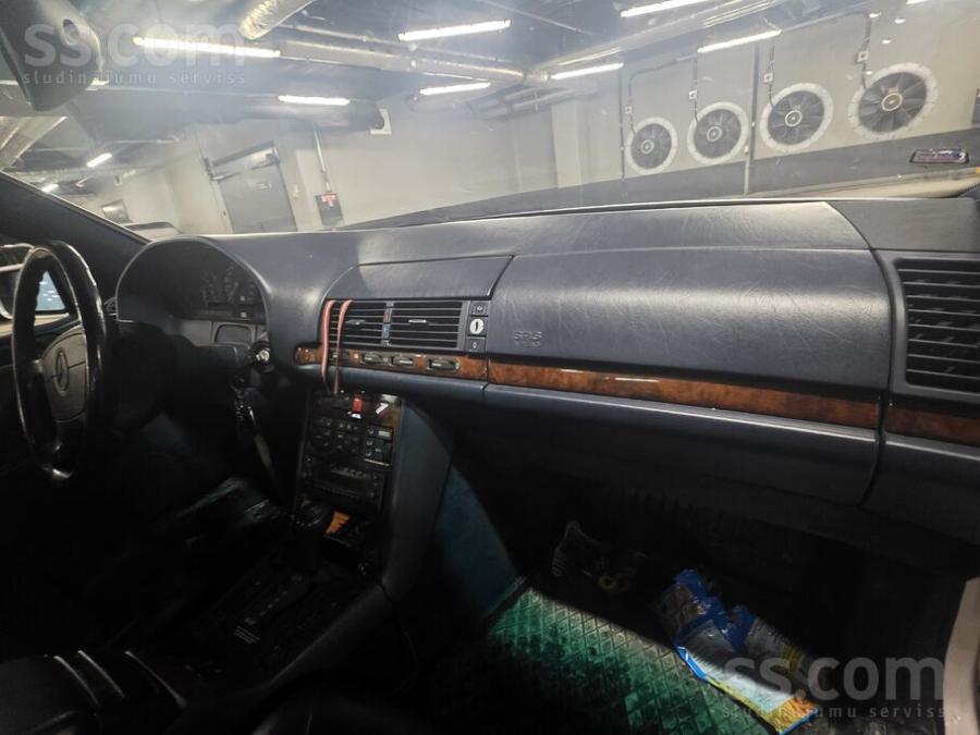 Pelēks Mercedes-Benz cl-500 1994 Rīga, ar dzinēja tilpumu 5.00 L un nobraukumu 292 tūkst. km par 11750 €, foto 14 vietnē AUTOMOTO.COM.LV