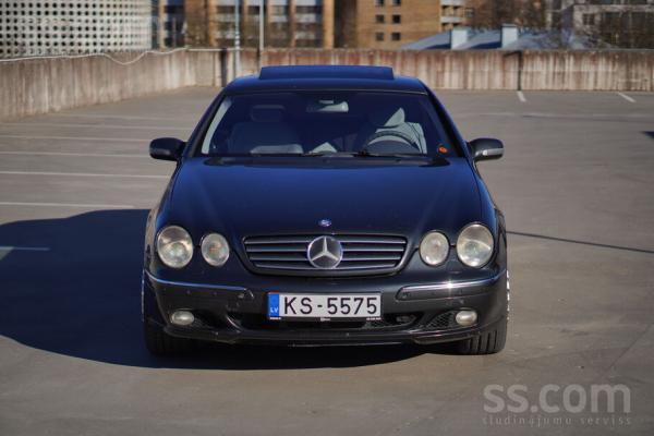 Grey Mercedes-Benz cl-500 2001 in Riga, with an engine capacity of 5.00 L and mileage of 0 thousand km for 6800 €, photo 2 on AUTOMOTO.COM.LV